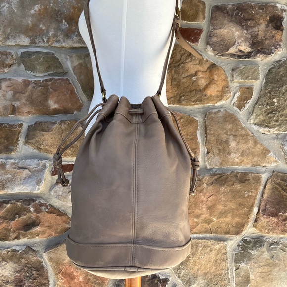 Coach | Bags | Vintage Coach Drawstring Duffle Sac 422 Pre994 Taupe ...